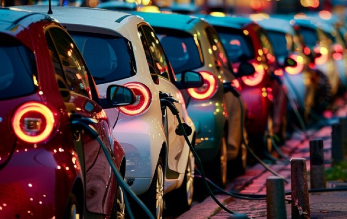 "전기차 거품 꺼졌나"...구매 의향 2년 만에 첫 하락 > 밴쿠버 중앙일보 뉴스 | 밴쿠버 중앙일보